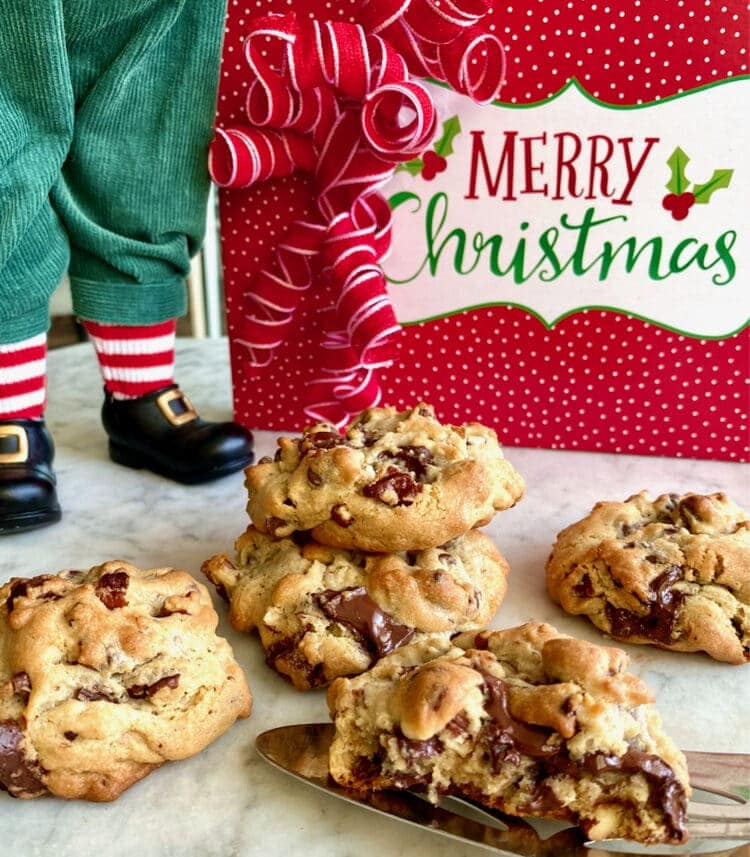 Santa's Chocolate Chip Cookies - Quiche My Grits