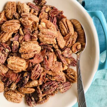 Candied Bacon Pecans - Quiche My Grits