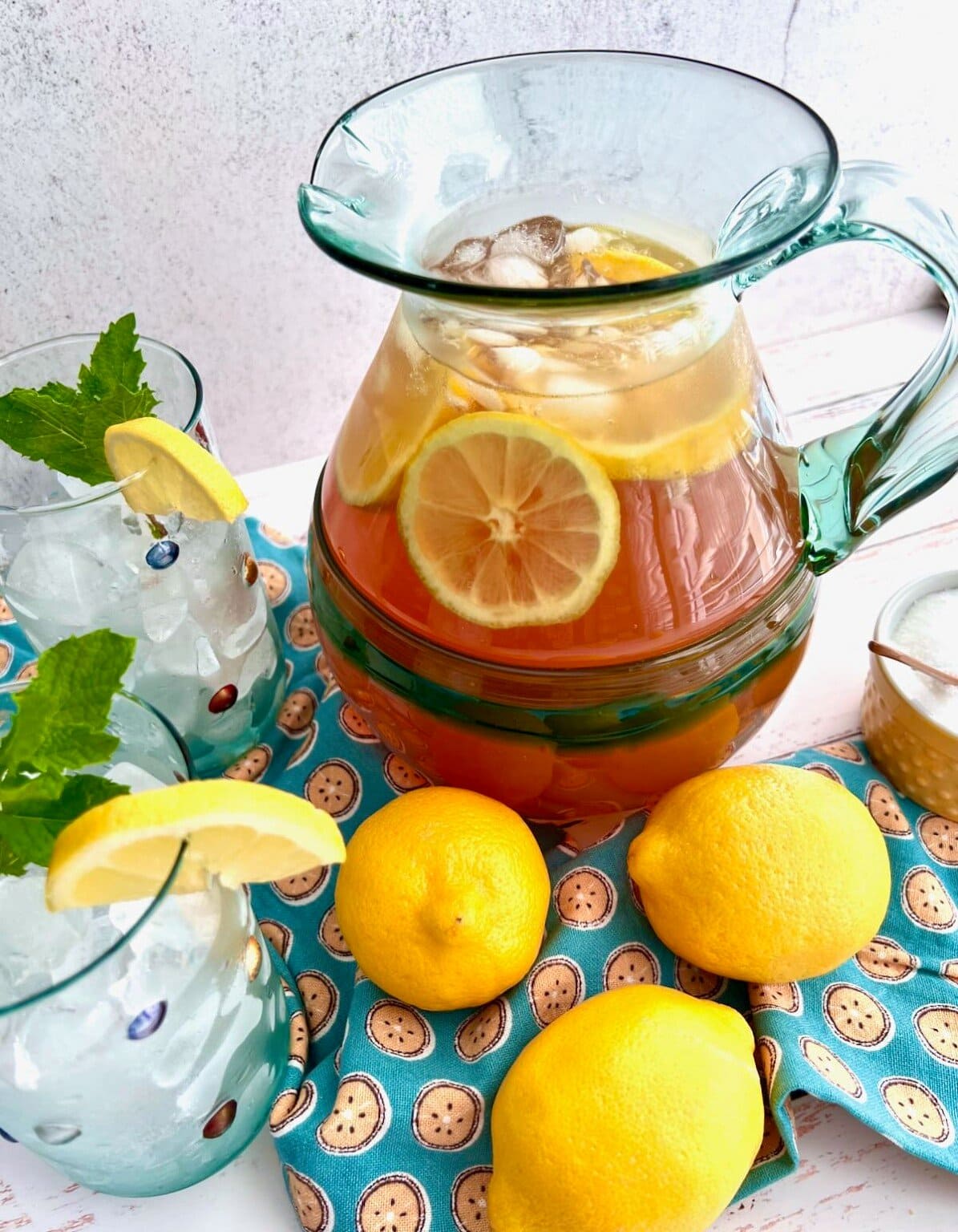 Iced Tea Lemonade - Quiche My Grits