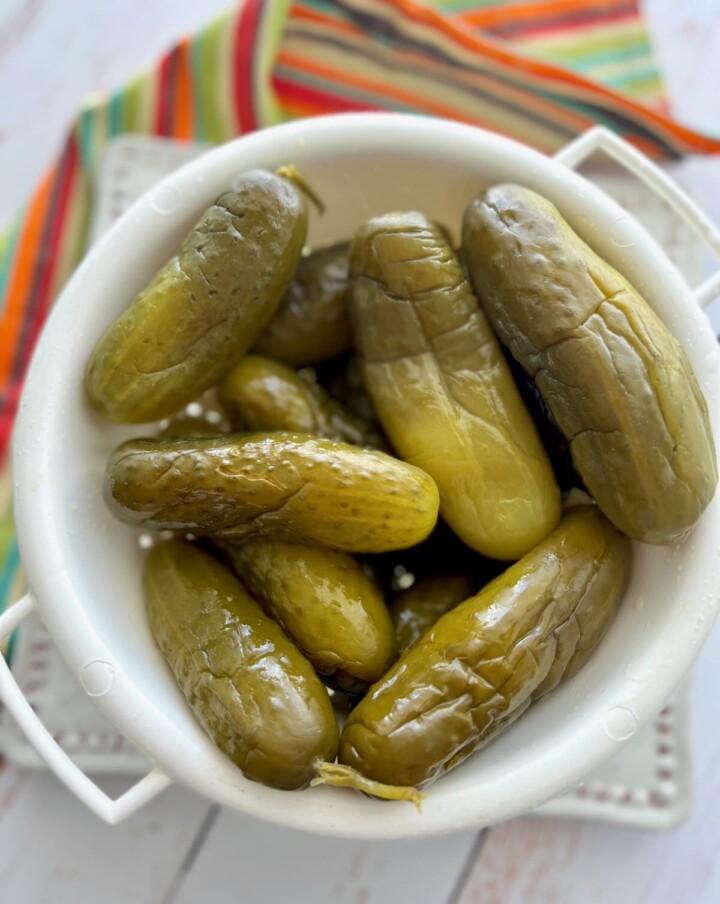 Fire and Ice Pickles - Quiche My Grits