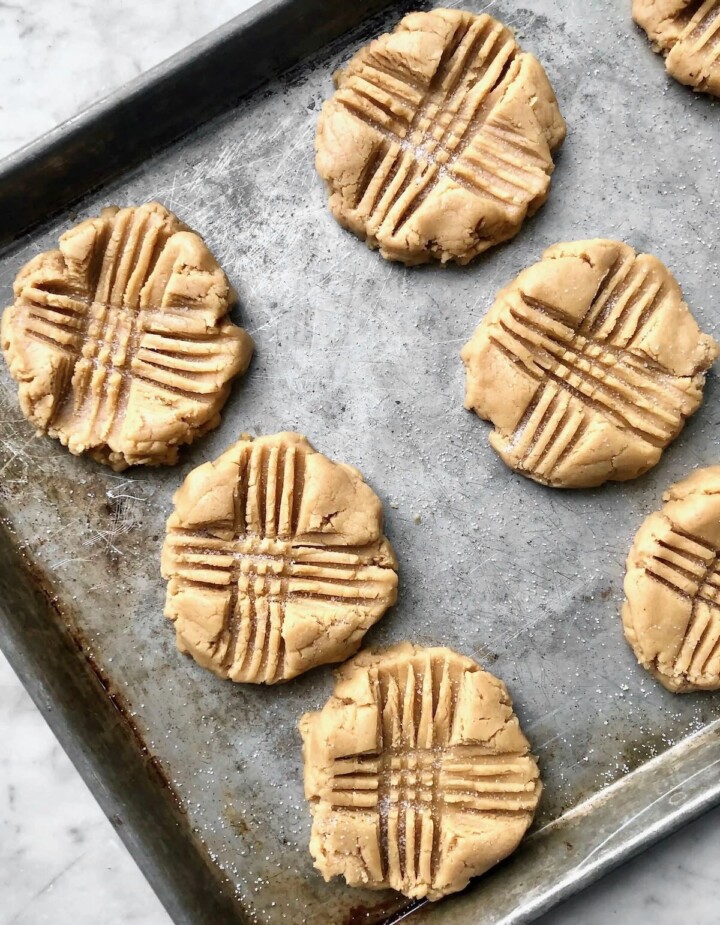 School Cafeteria Cookies - Quiche My Grits