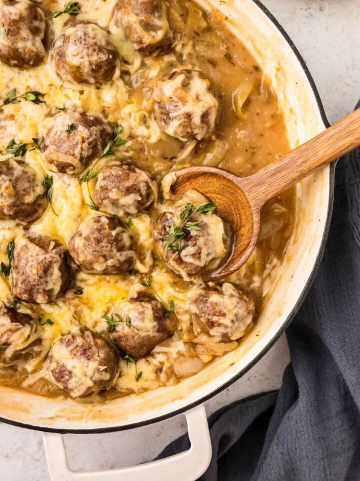 Easy French Onion Meatballs - Quiche My Grits